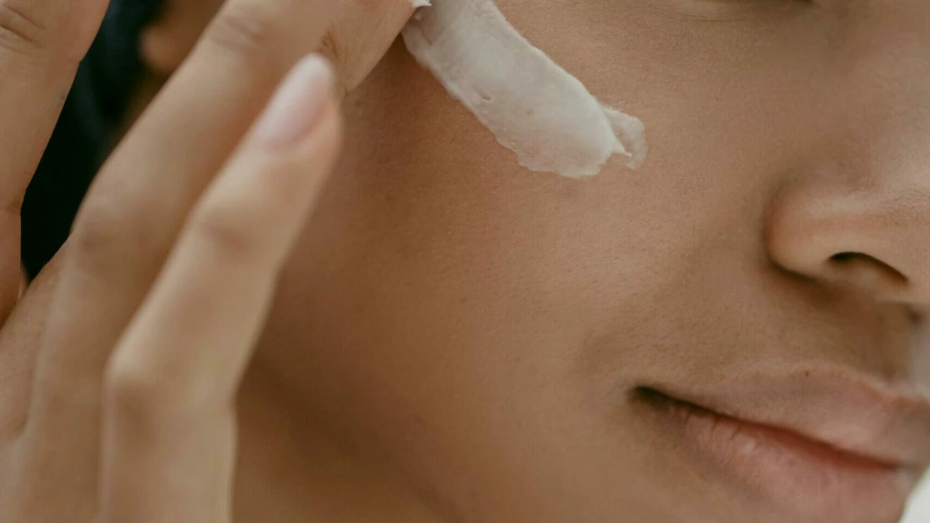 Tacrolimus Ointment for Periorbital Atopic Dermatitis Treatment ...