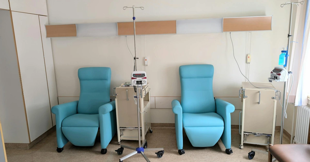 Durvalumab Plus Chemotherapy Shows Intracranial Activity in Extensive ...